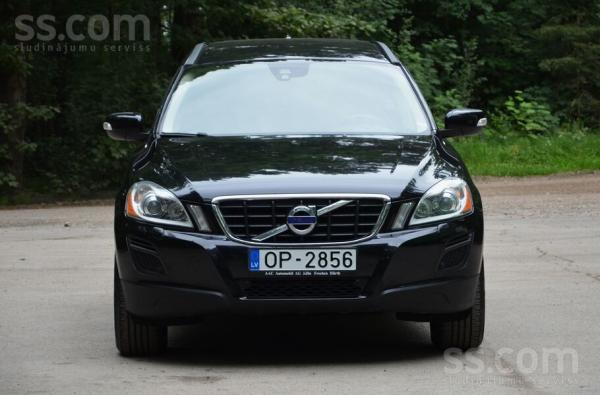 Черный Вольво ХС60 2012 в Рига, объемом двигателя 2.00 л и пробегом 250 тыс. км за 9490 €, фото 2 на AUTOMOTO.COM.LV