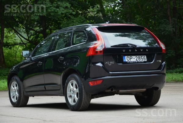 Черный Вольво ХС60 2012 в Рига, объемом двигателя 2.00 л и пробегом 250 тыс. км за 9490 €, фото 6 на AUTOMOTO.COM.LV