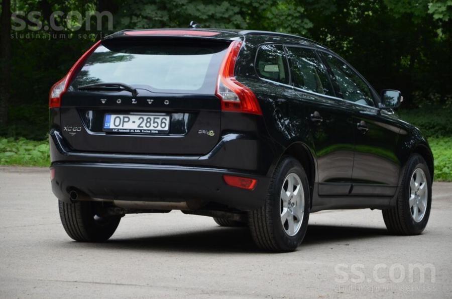Melns Volvo XC60 2012 Rīga, ar dzinēja tilpumu 2.00 L un nobraukumu 250 tūkst. km par 9490 €, foto 9 vietnē AUTOMOTO.COM.LV