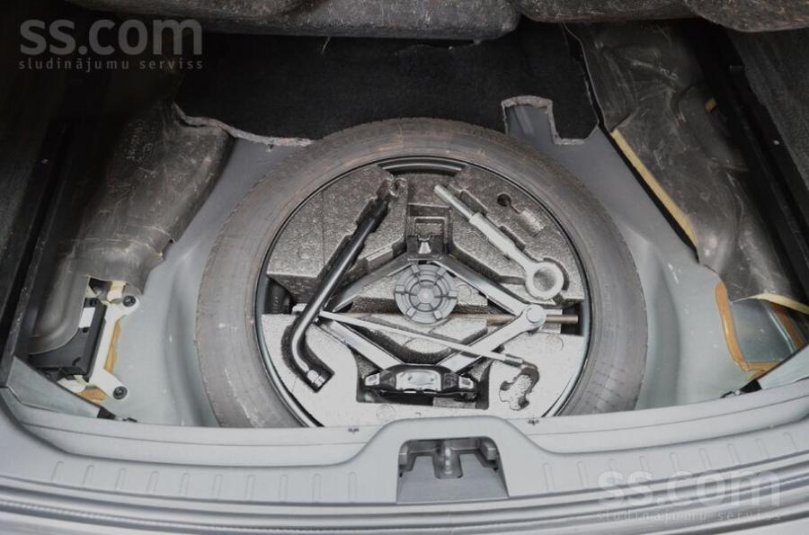 Melns Volvo XC60 2012 Rīga, ar dzinēja tilpumu 2.00 L un nobraukumu 250 tūkst. km par 9490 €, foto 12 vietnē AUTOMOTO.COM.LV