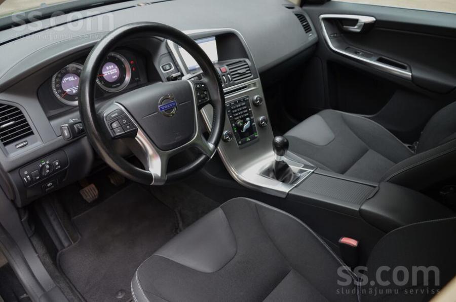 Melns Volvo XC60 2012 Rīga, ar dzinēja tilpumu 2.00 L un nobraukumu 250 tūkst. km par 9490 €, foto 15 vietnē AUTOMOTO.COM.LV
