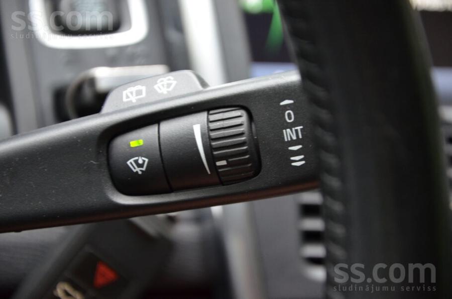 Melns Volvo XC60 2012 Rīga, ar dzinēja tilpumu 2.00 L un nobraukumu 250 tūkst. km par 9490 €, foto 28 vietnē AUTOMOTO.COM.LV