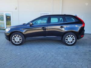 Black Volvo XC60 2012 in Vilnius, with an engine capacity of 1.98 L and mileage of 195 thousand km for 7999 €, photo 4 on AUTOMOTO.COM.LV