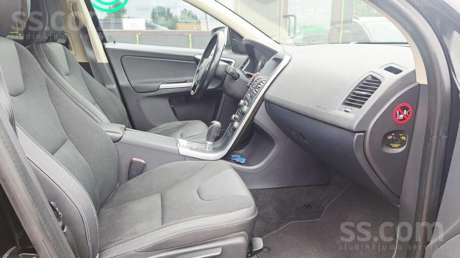 Melns Volvo XC60 2012 Rīga, ar dzinēja tilpumu 2.40 L un nobraukumu 475 tūkst. km par 5800 €, foto 8 vietnē AUTOMOTO.COM.LV