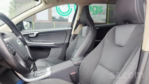 Melns Volvo XC60 2012 Rīga, ar dzinēja tilpumu 2.40 L un nobraukumu 475 tūkst. km par 5800 €, foto 13 vietnē AUTOMOTO.COM.LV