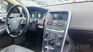 Melns Volvo XC60 2012 Rīga, ar dzinēja tilpumu 2.40 L un nobraukumu 475 tūkst. km par 5800 €, foto 14 vietnē AUTOMOTO.COM.LV
