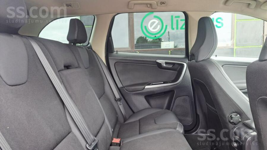 Melns Volvo XC60 2012 Rīga, ar dzinēja tilpumu 2.40 L un nobraukumu 475 tūkst. km par 5800 €, foto 15 vietnē AUTOMOTO.COM.LV