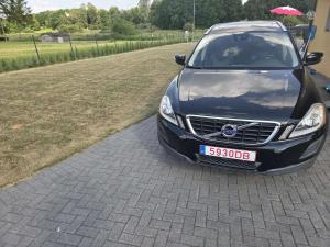 Melns Volvo XC60 2012 Radviliškis, ar dzinēja tilpumu 2.95 L un nobraukumu 266 tūkst. km par 6000 €, foto  vietnē AUTOMOTO.COM.LV