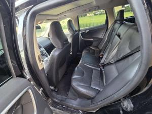 Black Volvo XC60 2012 in Radviliskis, with an engine capacity of 2.95 L and mileage of 266 thousand km for 6000 €, photo 7 on AUTOMOTO.COM.LV