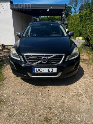 Black Volvo XC60 2012 in Riga, with an engine capacity of 2.40 L and mileage of 265 thousand km for 10500 €, photo 14 on AUTOMOTO.COM.LV