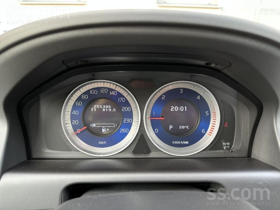 Черный Вольво ХС60 2012 в Елгава, объемом двигателя 2.00 л и пробегом 0 тыс. км за 9500 €, фото 26 на AUTOMOTO.COM.LV