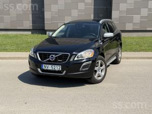 Melns Volvo XC60 2012 Rīga, ar dzinēja tilpumu 2.00 L un nobraukumu 292 tūkst. km par 6400 €, foto 3 vietnē AUTOMOTO.COM.LV