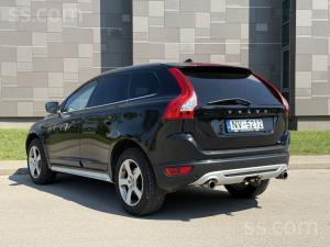 Melns Volvo XC60 2012 Rīga, ar dzinēja tilpumu 2.00 L un nobraukumu 292 tūkst. km par 6400 €, foto 5 vietnē AUTOMOTO.COM.LV