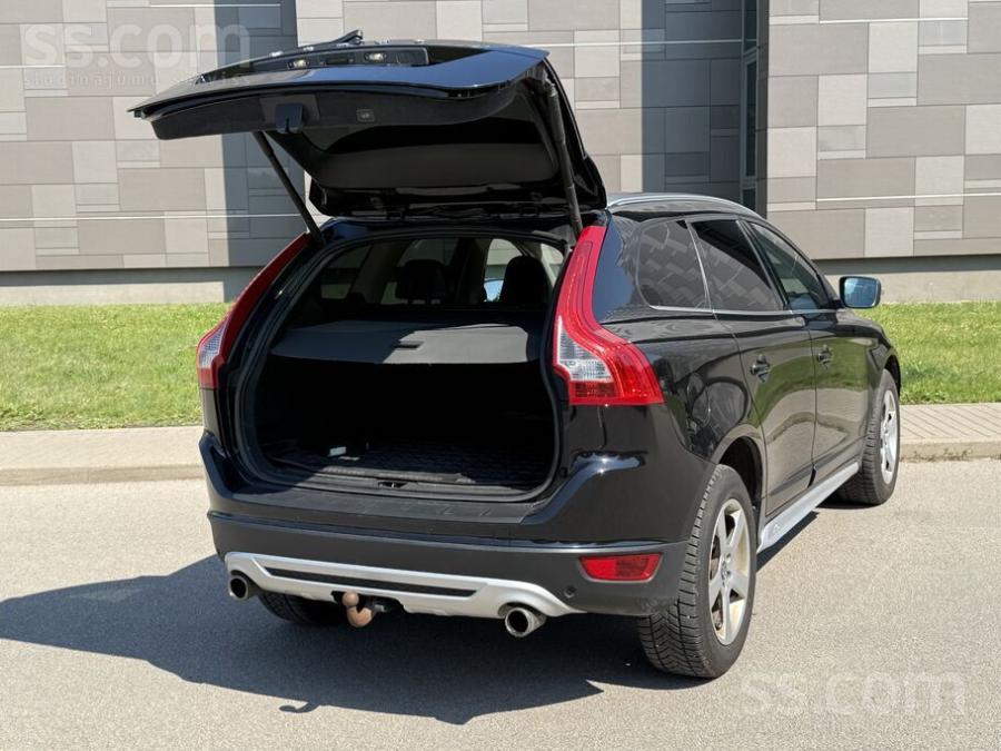 Melns Volvo XC60 2012 Rīga, ar dzinēja tilpumu 2.00 L un nobraukumu 292 tūkst. km par 6400 €, foto 6 vietnē AUTOMOTO.COM.LV