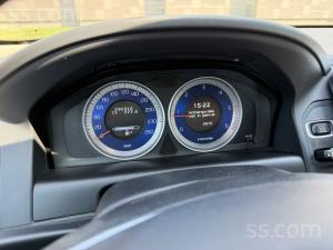 Melns Volvo XC60 2012 Rīga, ar dzinēja tilpumu 2.00 L un nobraukumu 292 tūkst. km par 6400 €, foto 15 vietnē AUTOMOTO.COM.LV