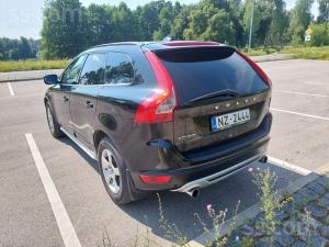 Melns Volvo XC60 2012 Daugavpils, ar dzinēja tilpumu 2.00 L un nobraukumu 368 tūkst. km par 7350 €, foto 7 vietnē AUTOMOTO.COM.LV