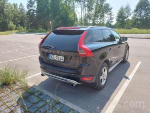 Melns Volvo XC60 2012 Daugavpils, ar dzinēja tilpumu 2.00 L un nobraukumu 368 tūkst. km par 7350 €, foto 8 vietnē AUTOMOTO.COM.LV