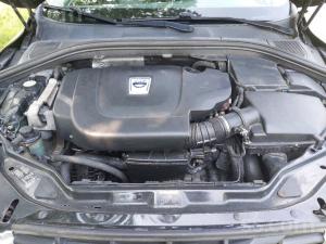 Melns Volvo XC60 2012 Daugavpils, ar dzinēja tilpumu 2.00 L un nobraukumu 368 tūkst. km par 7350 €, foto 15 vietnē AUTOMOTO.COM.LV