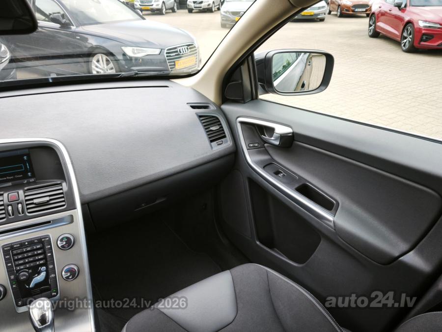 Черный Вольво ХС60 2012 в Тарту, объемом двигателя 2.00 л и пробегом 254 тыс. км за 9999 €, фото 16 на AUTOMOTO.COM.LV