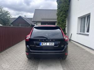 Black Volvo XC60 2012 in Vilnius, with an engine capacity of 2.40 L and mileage of 342 thousand km for 7200 €, photo 6 on AUTOMOTO.COM.LV
