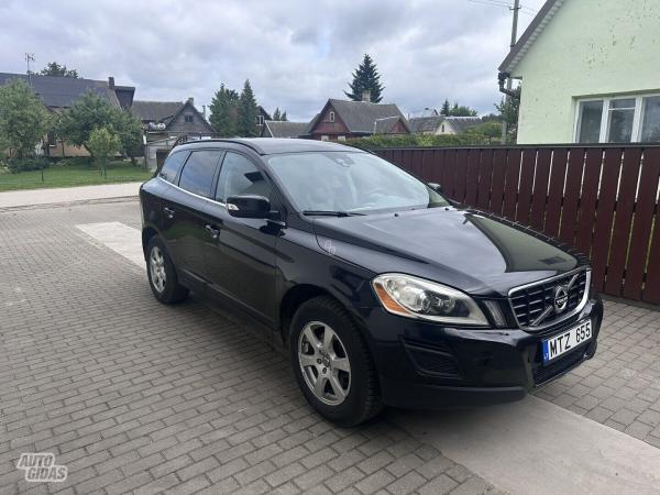 Black Volvo XC60 2012 in Vilnius, with an engine capacity of 2.40 L and mileage of 342 thousand km for 7200 €, photo 8 on AUTOMOTO.COM.LV