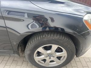 Black Volvo XC60 2012 in Vilnius, with an engine capacity of 2.40 L and mileage of 342 thousand km for 7200 €, photo 11 on AUTOMOTO.COM.LV