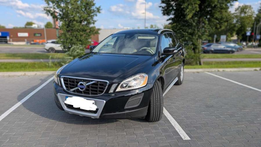 Melns Volvo XC60 2012 Kauņa, ar dzinēja tilpumu 3.19 L un nobraukumu 235 tūkst. km par 8500 €, foto 3 vietnē AUTOMOTO.COM.LV