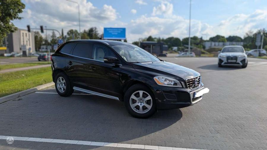 Melns Volvo XC60 2012 Kauņa, ar dzinēja tilpumu 3.19 L un nobraukumu 235 tūkst. km par 8500 €, foto 7 vietnē AUTOMOTO.COM.LV