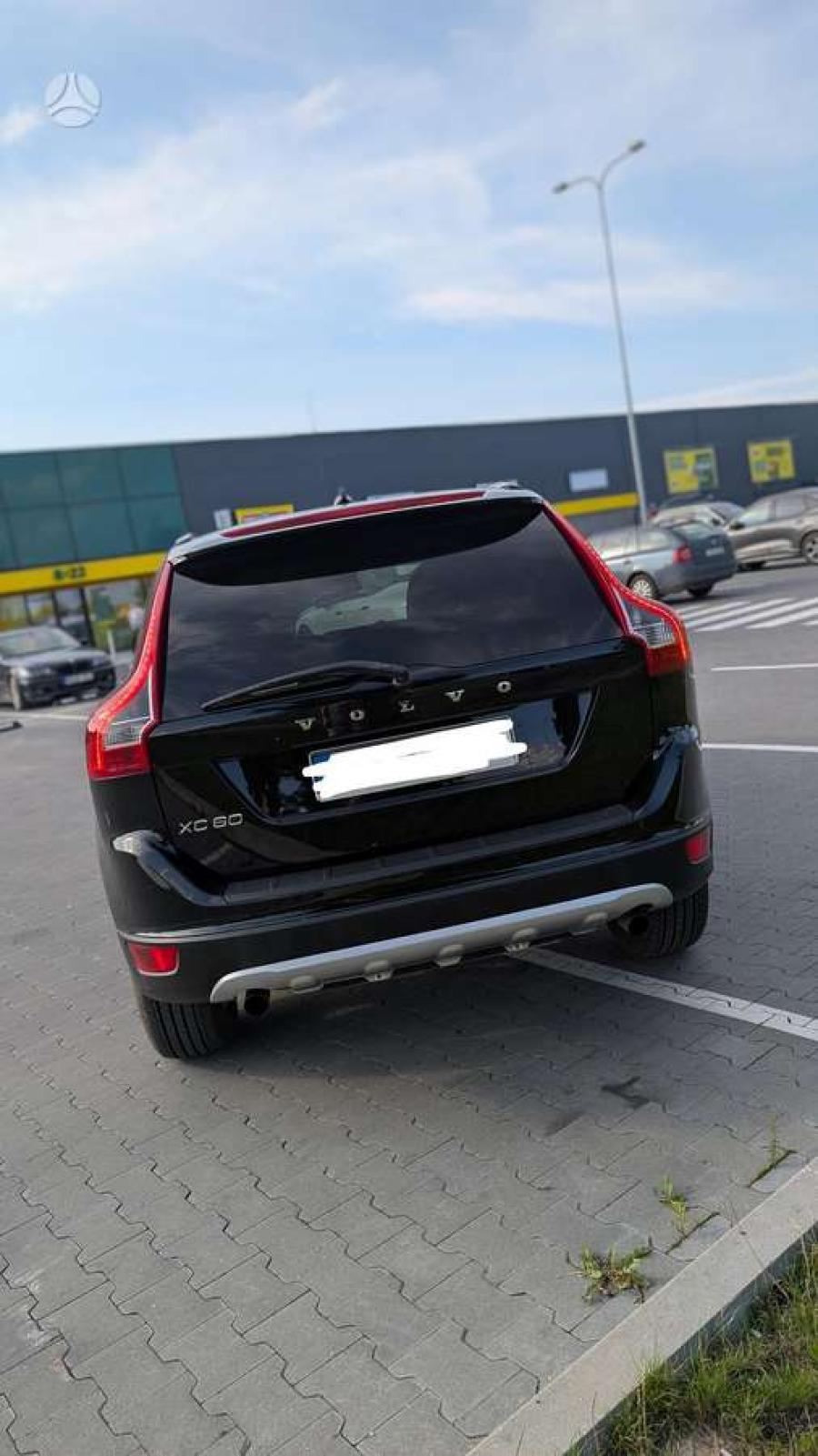 Melns Volvo XC60 2012 Kauņa, ar dzinēja tilpumu 3.19 L un nobraukumu 235 tūkst. km par 8500 €, foto 9 vietnē AUTOMOTO.COM.LV