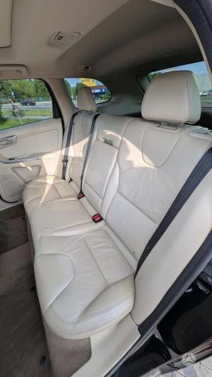 Melns Volvo XC60 2012 Kauņa, ar dzinēja tilpumu 3.19 L un nobraukumu 235 tūkst. km par 8500 €, foto 18 vietnē AUTOMOTO.COM.LV