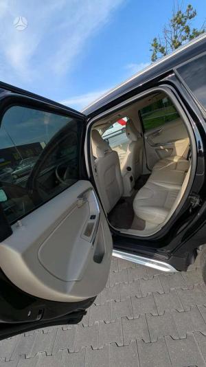 Melns Volvo XC60 2012 Kauņa, ar dzinēja tilpumu 3.19 L un nobraukumu 235 tūkst. km par 8500 €, foto 20 vietnē AUTOMOTO.COM.LV