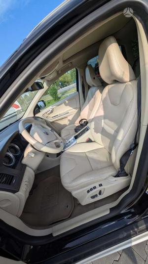 Melns Volvo XC60 2012 Kauņa, ar dzinēja tilpumu 3.19 L un nobraukumu 235 tūkst. km par 8500 €, foto 22 vietnē AUTOMOTO.COM.LV