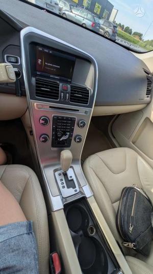 Melns Volvo XC60 2012 Kauņa, ar dzinēja tilpumu 3.19 L un nobraukumu 235 tūkst. km par 8500 €, foto 26 vietnē AUTOMOTO.COM.LV