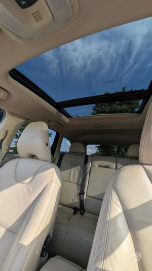 Melns Volvo XC60 2012 Kauņa, ar dzinēja tilpumu 3.19 L un nobraukumu 235 tūkst. km par 8500 €, foto 28 vietnē AUTOMOTO.COM.LV
