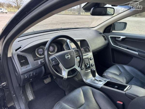 Black Volvo XC60 2012 in Kaunas, with an engine capacity of 3.00 L and mileage of 420 thousand km for 4100 €, photo 10 on AUTOMOTO.COM.LV