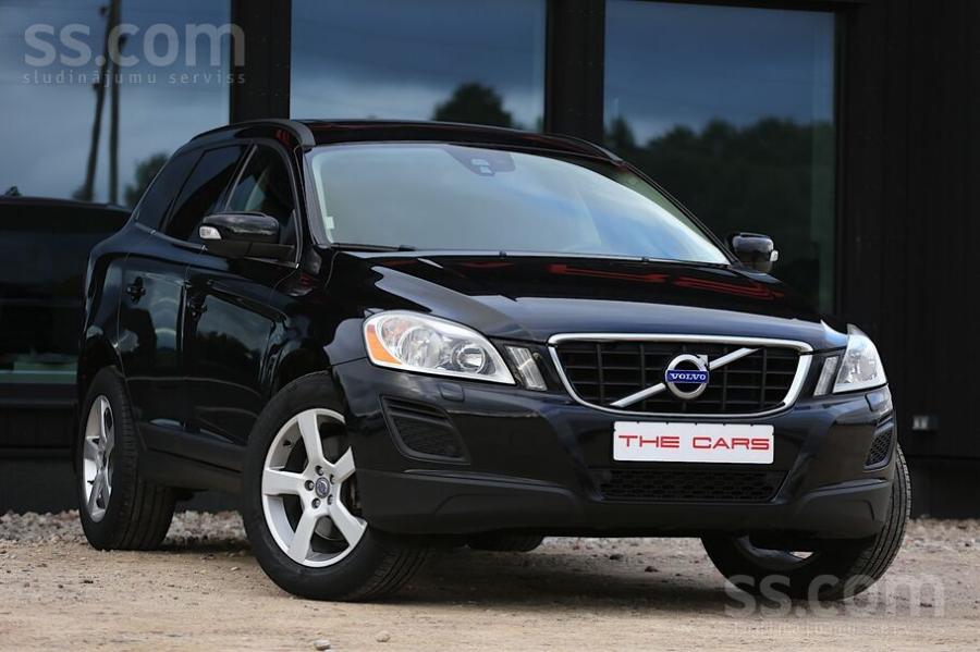 Black Volvo XC60 2012 in Tukums, with an engine capacity of 2.40 L and mileage of 193 thousand km for 10490 €, photo 1 on AUTOMOTO.COM.LV