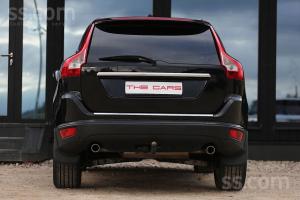 Black Volvo XC60 2012 in Tukums, with an engine capacity of 2.40 L and mileage of 193 thousand km for 10490 €, photo 4 on AUTOMOTO.COM.LV