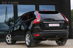 Black Volvo XC60 2012 in Tukums, with an engine capacity of 2.40 L and mileage of 193 thousand km for 10490 €, photo 5 on AUTOMOTO.COM.LV
