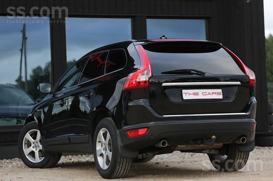 Black Volvo XC60 2012 in Tukums, with an engine capacity of 2.40 L and mileage of 193 thousand km for 10490 €, photo 5 on AUTOMOTO.COM.LV