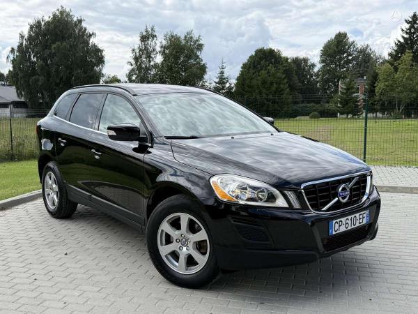 Melns Volvo XC60 2012 Tauragė, ar dzinēja tilpumu 1.98 L un nobraukumu 282 tūkst. km par 7900 €, foto 1 vietnē AUTOMOTO.COM.LV