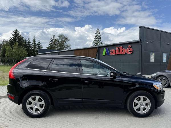 Melns Volvo XC60 2012 Tauragė, ar dzinēja tilpumu 1.98 L un nobraukumu 282 tūkst. km par 7900 €, foto 4 vietnē AUTOMOTO.COM.LV