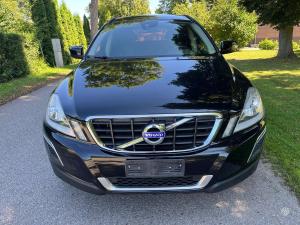 Black Volvo XC60 2012 in Ukmerge, with an engine capacity of 2.00 L and mileage of 290 thousand km for 6200 €, photo 4 on AUTOMOTO.COM.LV