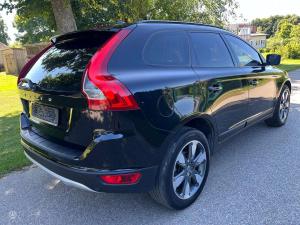 Black Volvo XC60 2012 in Ukmerge, with an engine capacity of 2.00 L and mileage of 290 thousand km for 6200 €, photo 8 on AUTOMOTO.COM.LV