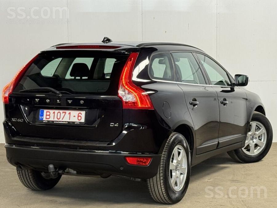 Black Volvo XC60 2012 in Jurmala, with an engine capacity of 2.00 L and mileage of 227 thousand km for 10450 €, photo 13 on AUTOMOTO.COM.LV