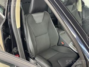 Black Volvo XC60 2012 in Jurmala, with an engine capacity of 2.00 L and mileage of 227 thousand km for 10450 €, photo 19 on AUTOMOTO.COM.LV