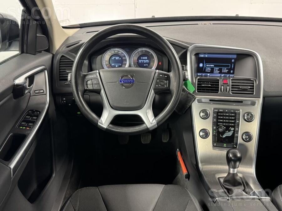 Black Volvo XC60 2012 in Jurmala, with an engine capacity of 2.00 L and mileage of 227 thousand km for 10450 €, photo 22 on AUTOMOTO.COM.LV