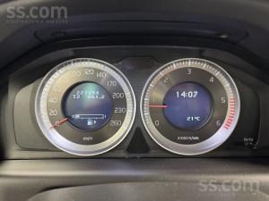 Black Volvo XC60 2012 in Jurmala, with an engine capacity of 2.00 L and mileage of 227 thousand km for 10450 €, photo 27 on AUTOMOTO.COM.LV