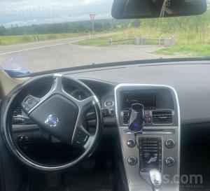 Melns Volvo XC60 2012 Cēsis, ar dzinēja tilpumu 2.40 L un nobraukumu 283 tūkst. km par 8000 €, foto 5 vietnē AUTOMOTO.COM.LV
