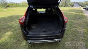 Black Volvo XC60 2012 in Jelgava, with an engine capacity of 2.40 L and mileage of 240 thousand km for 10300 €, photo 8 on AUTOMOTO.COM.LV