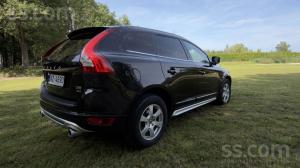 Black Volvo XC60 2012 in Jelgava, with an engine capacity of 2.40 L and mileage of 240 thousand km for 10300 €, photo 10 on AUTOMOTO.COM.LV
